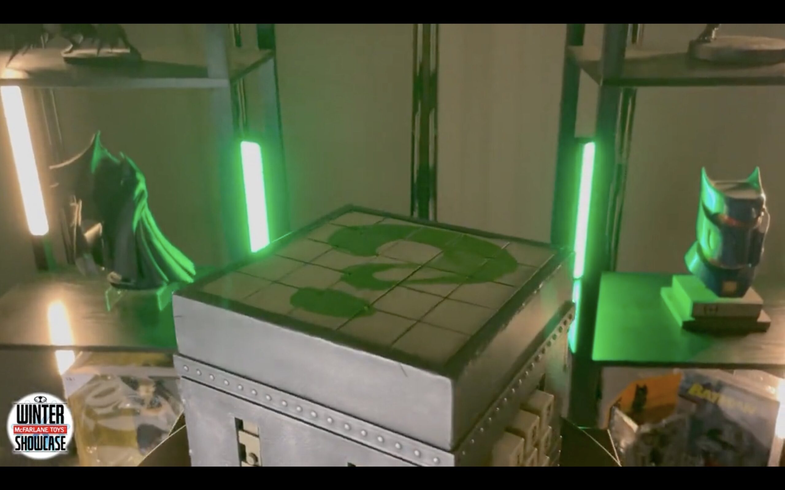 McFarlane Winter Showcase Encore: DC Direct The Riddler: Puzzle Box ...